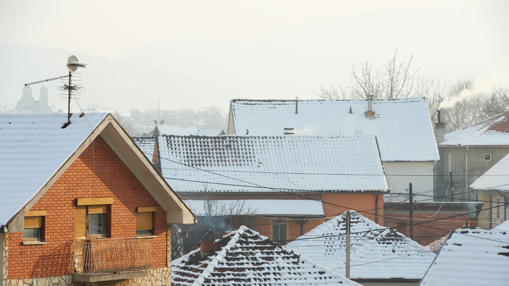 How Does the Climate in Your Area Affect Your Roofing Choice? - Advosy ...